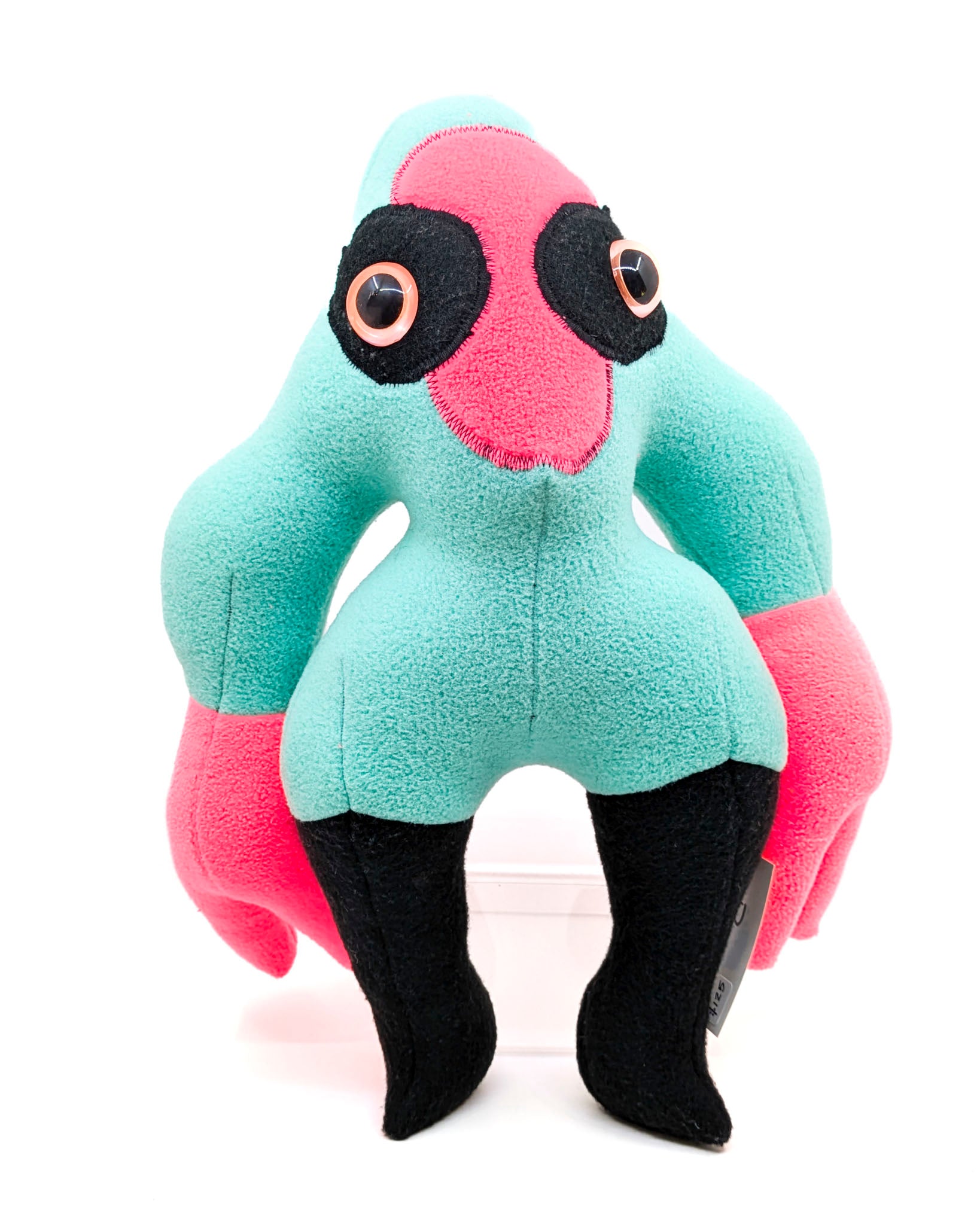 Paz- Original Tufted Monster – VISUAL INDEX